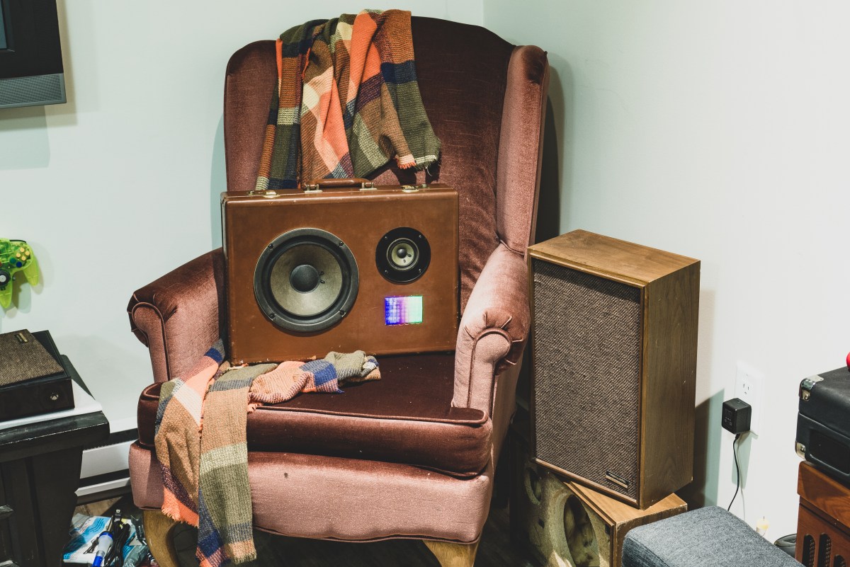 Basement Build #4: Briefcase Boombox 2 (Bluetooth) – TFC